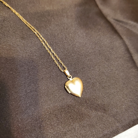 Jewelry | 14k Gold Heart Lockett Necklace | Poshmark